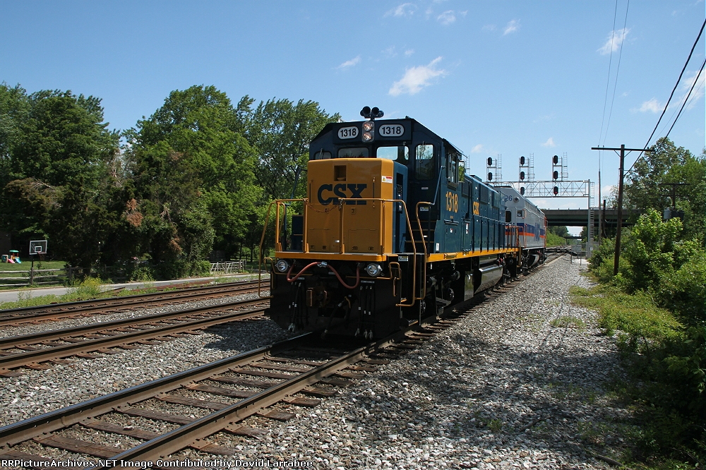 CSX 1318 in the consist for P934